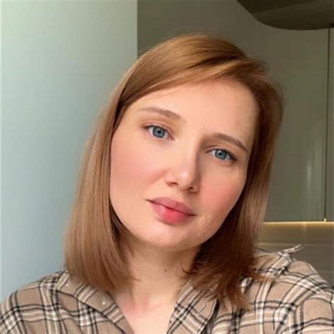 Смачний десерт на свята😉 Для вершкового шару молоко 200 мл вершки 33 200 мл ванільний цукор 10