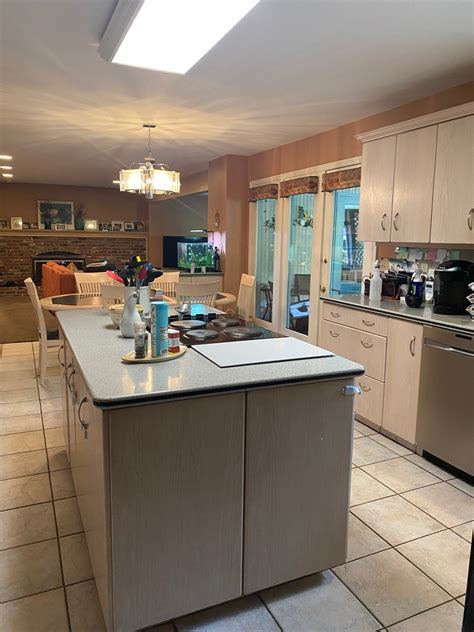 Rise And Shine Cleaning Commercial Service