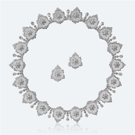 Brillantes Diamantes Zafiros Y Amatistas La Alta Joyería Que Enamora