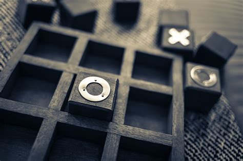 Tic Tac 발가락 나무 게임 보드를 직물에 0에 대한 스톡 사진 및 기타 이미지 0 개념 경쟁 Istock