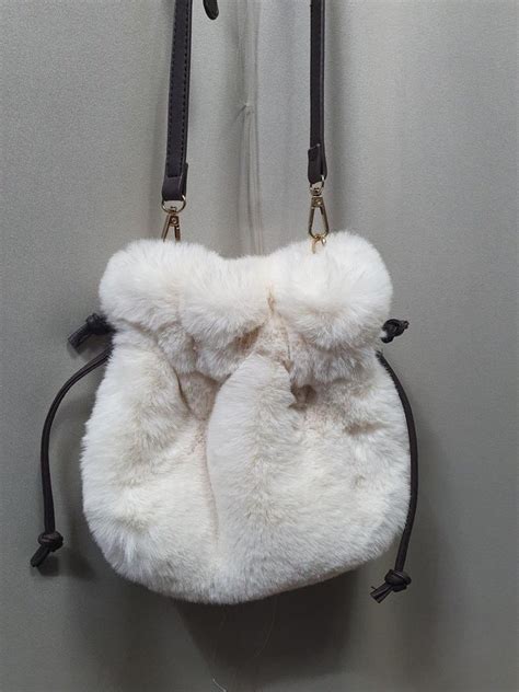 새상품털 가방숄더백크로스백복조리백페이크퍼 헬로마켓