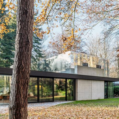 Mirrored Cladding Lets Beli House Disappear Into Belgian Forest Mirrored Cladding Lets Beli House Disappear Into Belgian Forest