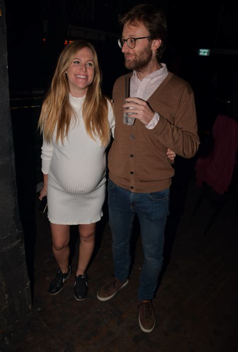 דודו פארוק גונב למריה דומרק את ההצגה Tmi