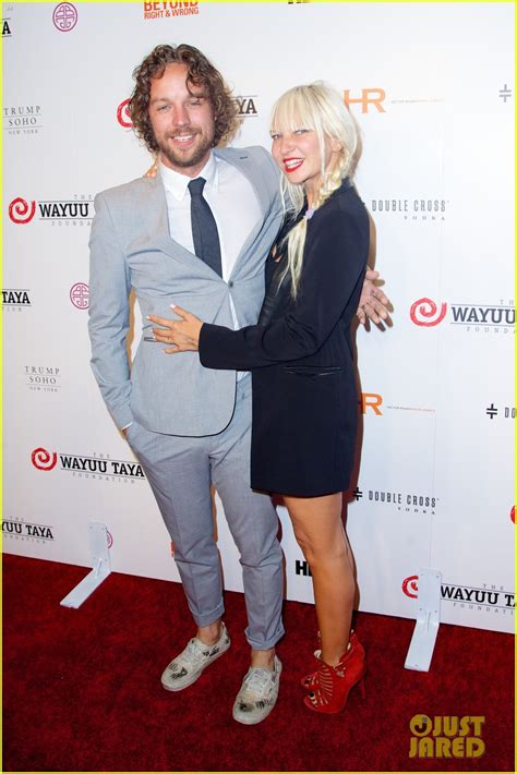 Sia Has Shown Her Face Many Many Times Without A Wig Photo 3877820