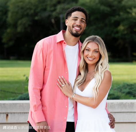 你小子懂浪漫！哈利伯顿求婚动态引用人民日报 将照片放在c位