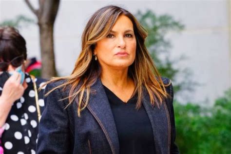 Law Order SVU Star Mariska Hargitay Responds To Chris Meloni S
