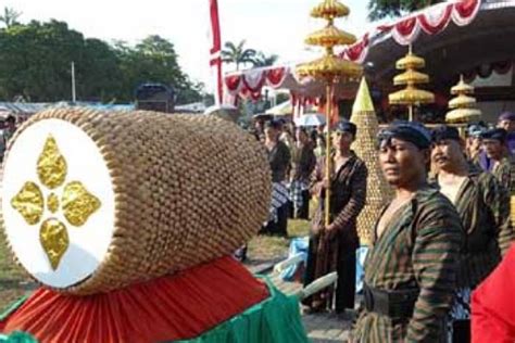 Tradisi Tahun Baru Islam Yang Cuma Ada Di Indonesia