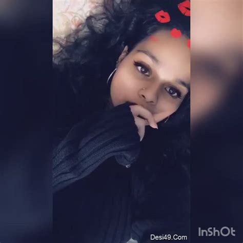 Sexy Paki Girl Showing Boobs Scrolller