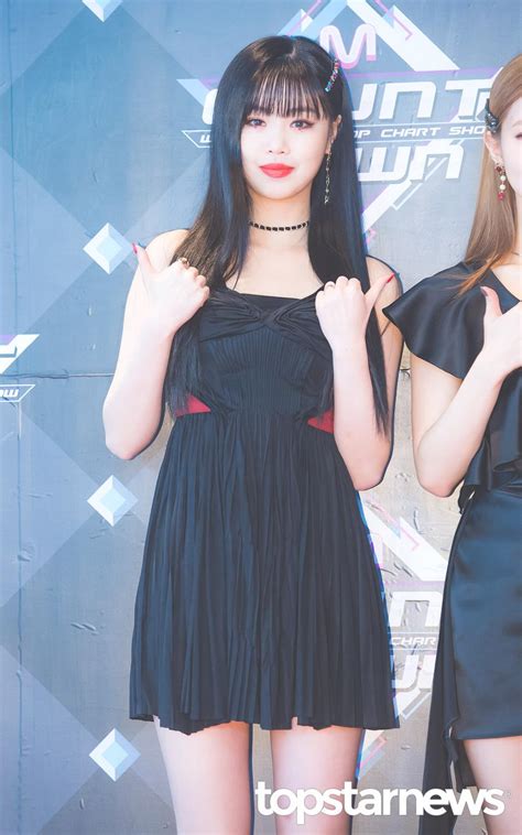 Hd포토 여자아이들gi Dle 수진 ‘심쿵하게 만드는 미소 엠카운트다운 정송이 기자 톱스타뉴스