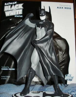 Batman Black And White Alex Ross Statue 28712984