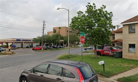 Erratic Man With Gun Dies In Laredo Narcotics Suspected