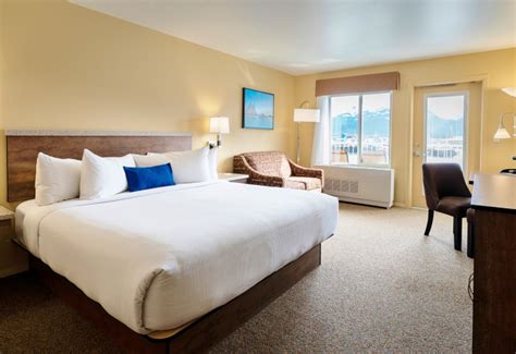 Harbor 360 Hotel