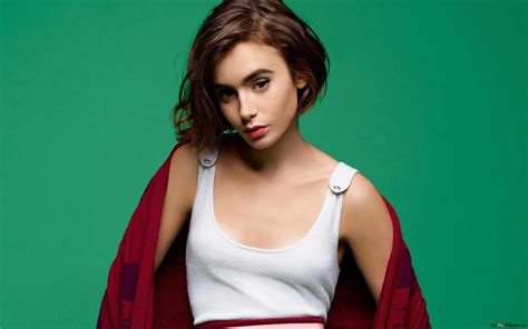 Lily Collins Cute American Actress 4k Wallpaper Download