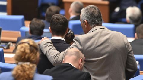 НС прие на първо четене два от три законопроекта за промени в Закона за