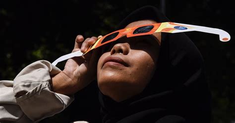 How To Make Solar Eclipse Glasses To Protect Your Eyes