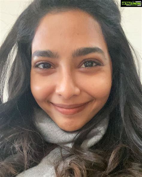 Aishwarya Lekshmi Instagram The Bum Face Gethu Cinema