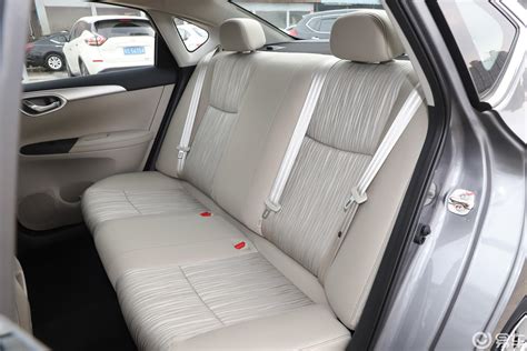 轩逸经典 1 6L 手动 XE舒适版后排座椅图片 汽车图片大全 易车