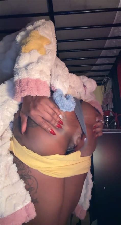 Ebony Scat Video 27
