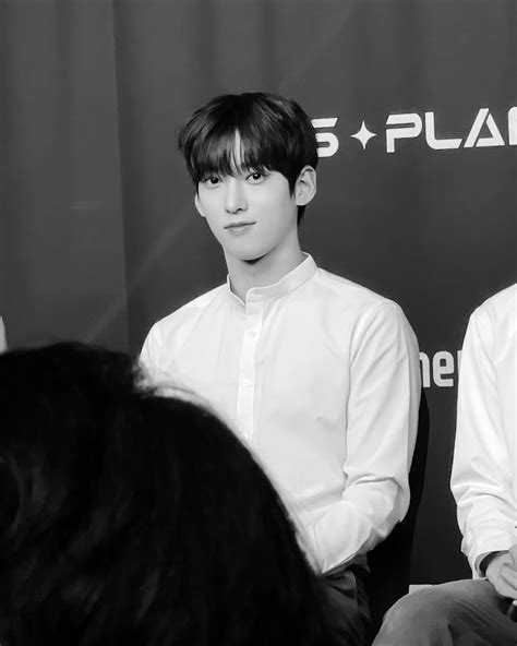 두부콩 On Twitter 타고난 웃수저 쌍둥이형으로 실트 먹는 춤랩비주얼 다하는 나캠든 영업합니다 나캠든