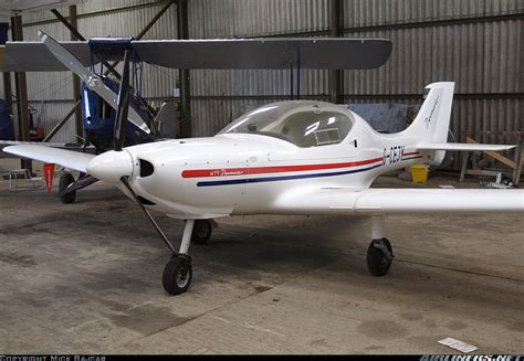 Yeoman Dynamic Wt 9 Uk Untitled Aviation Photo 1388670