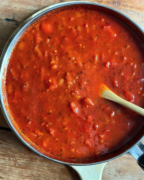 Quick Homemade Tomato Sauce Harvest And Nourish