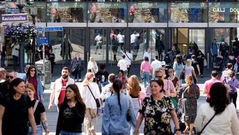 Oecd Marginally Raises World Gdp Growth Forecast To 27 As Inflation Eases