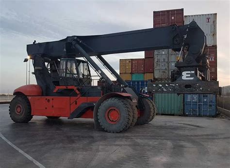 Reach Stacker Luffing Cylinder China Reach Stacker Luffing Cylinder Manufacturers Suppliers Reach Stacker Luffing Cylinder China Reach Stacker Luffing Cylinder Manufacturers Suppliers