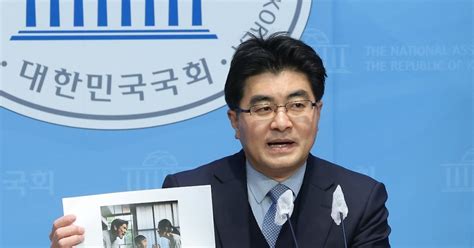서울의대 교수비대위 “협의체 재구성·의사증원 1년뒤 결정 제안”