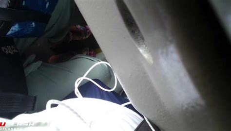 Flash Bulge Encoxada Mujer En Bus En Su Pierna Tnaflix Porn Videos