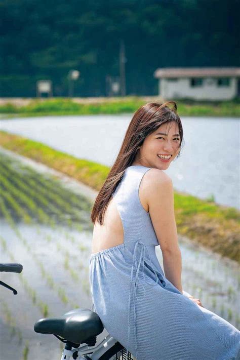 画像鈴原りこ1st写真集やわらかくあたたかい 読者お渡し会ブックファースト新宿店2022年9月4日鈴原りここの作品