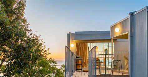 Elegant Durable Lysaght® Cladding Sets New Coastal Homes Benchmark