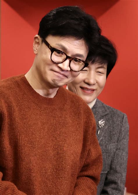 김근식 쓴소리에 한동훈 입단속우리 스스로 폄훼하지 말라