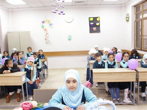 توجة المئات من المتعلمين والمتعلمات في مدارس مجموعة العميد التعليمية