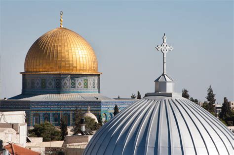 Review An Accurate Look At Muslim Beliefs America Magazine