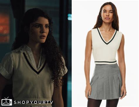 The Spiderwick Chronicles Season 1 Episode 6 Brees V Neck Sweater