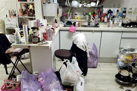 중구 순화동 옷장수거 붙박이장폐기처리 장롱폐기처분 슬라이딩장처분 철제선반처리 대형가구철거 가정쓰레기버릴때 생활폐기물버리려면 부엌청소 주방정리 가전제품폐기 유리그릇 사기접시