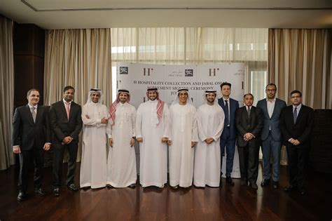 مجموعة إتش للضيافة وجبل عمر توقعان إتفاقية إدارة وتشغيل فندق جديد من