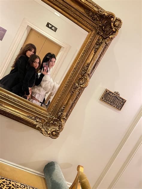 TW Pornstars 2 Pic PRINCESS MACKAYLA Twitter The Vibes Are Immaculate PrincessLexieXO