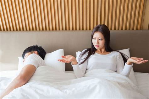 예비신랑 저 몰래 이혼한 여사친 재웠습니다 [어떻게 생각하세요]