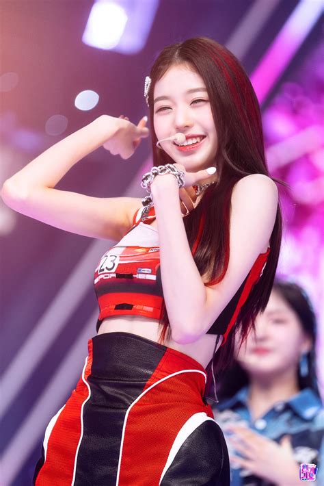 ͟͟͞͞♡ On Twitter 인기가요 포토스케치 장원영 65y2brwshh Twitter