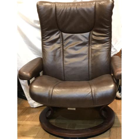 Ekornes Stressless Chair And Ottoman Aptdeco
