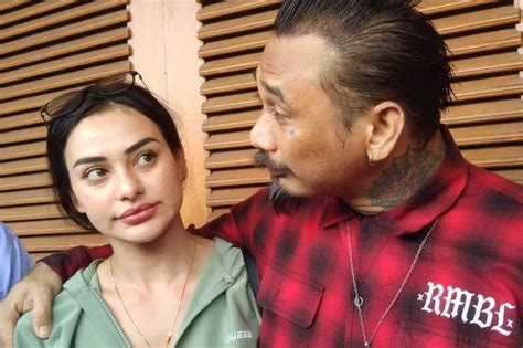 Jerinx Sid Kembali Berulah Nora Alexandra Jadi Bulan Bulanan Netizen