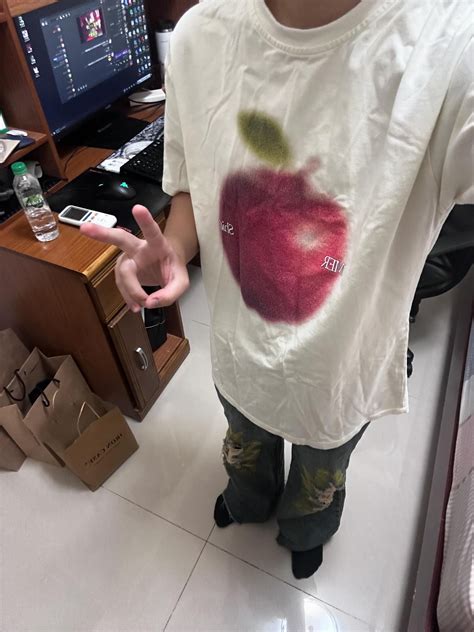 明天4 16號要去當4個月的兵 所以後面更新都會不定時 然後謝謝大家這段時間的支持 也謝謝大家喜歡看我的故事讓我有寫故事的動力 雖然我有時候