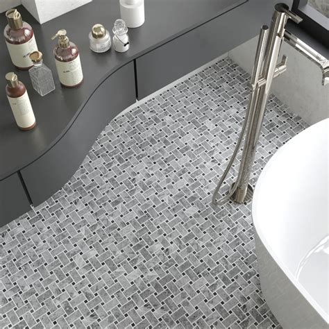 Silver Moon St Laurent Marble Mosaic Tile Polished Ionic Stone