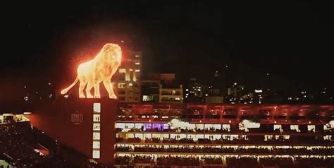 Galatasaray N Ampiyonluk Kutlamalar In Stadyumda Hologram Ile Dev Bir Aslan Dola T Raca