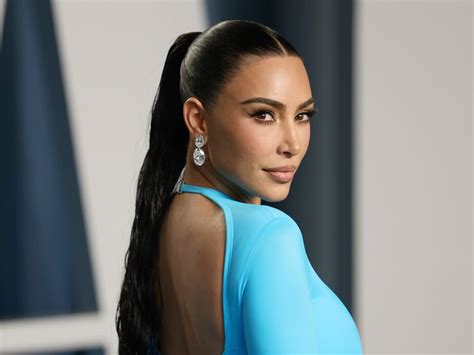 Kim Kardashian Trolls Kendall Jenners Nba Exes With T Shirt Ps Fashion
