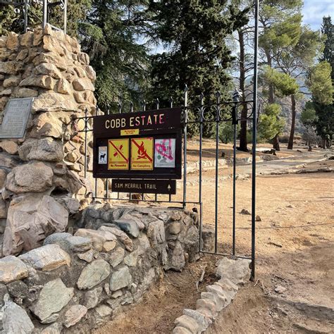 The Cobb Estate Hike In Altadena Ca 5 Photos