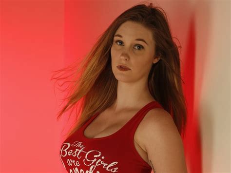 Sunshine Girl Chelsey Toronto Sun