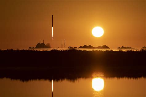SpaceX Launches The US Space Forces Sixth GPS III Satellite Via