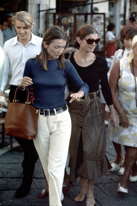 😀 Jacqueline Kennedy Fashion Jackie Kennedys Style Through The Years